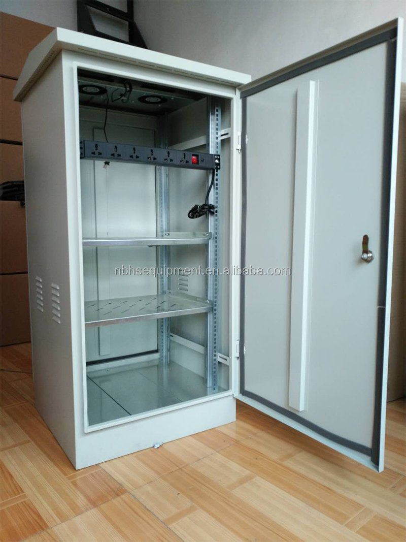22U Outdoor Data Cabinet 600 x 600 | Tronik Gadgets Store